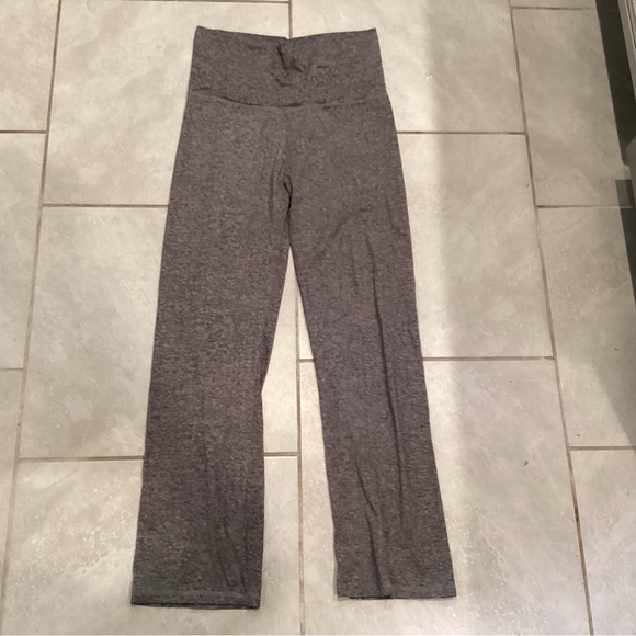 Bobbie Brooks | Pants & Jumpsuits | Bobbie Brooks Grey Yoga Pants ...